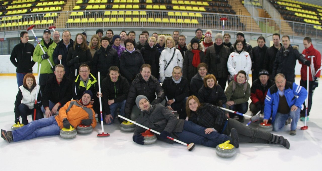 Team building - CURLING - Maya Team